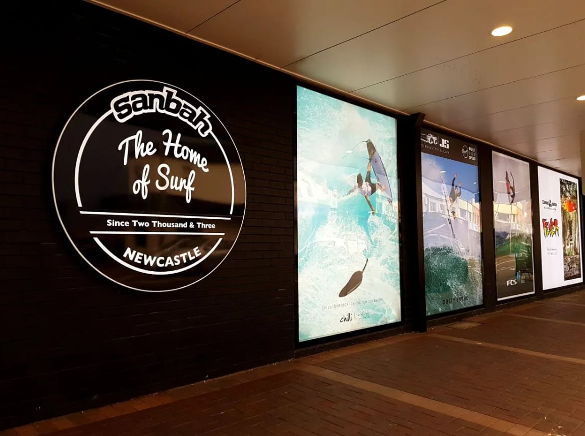 Signage: Types and features of advertising signs marketing